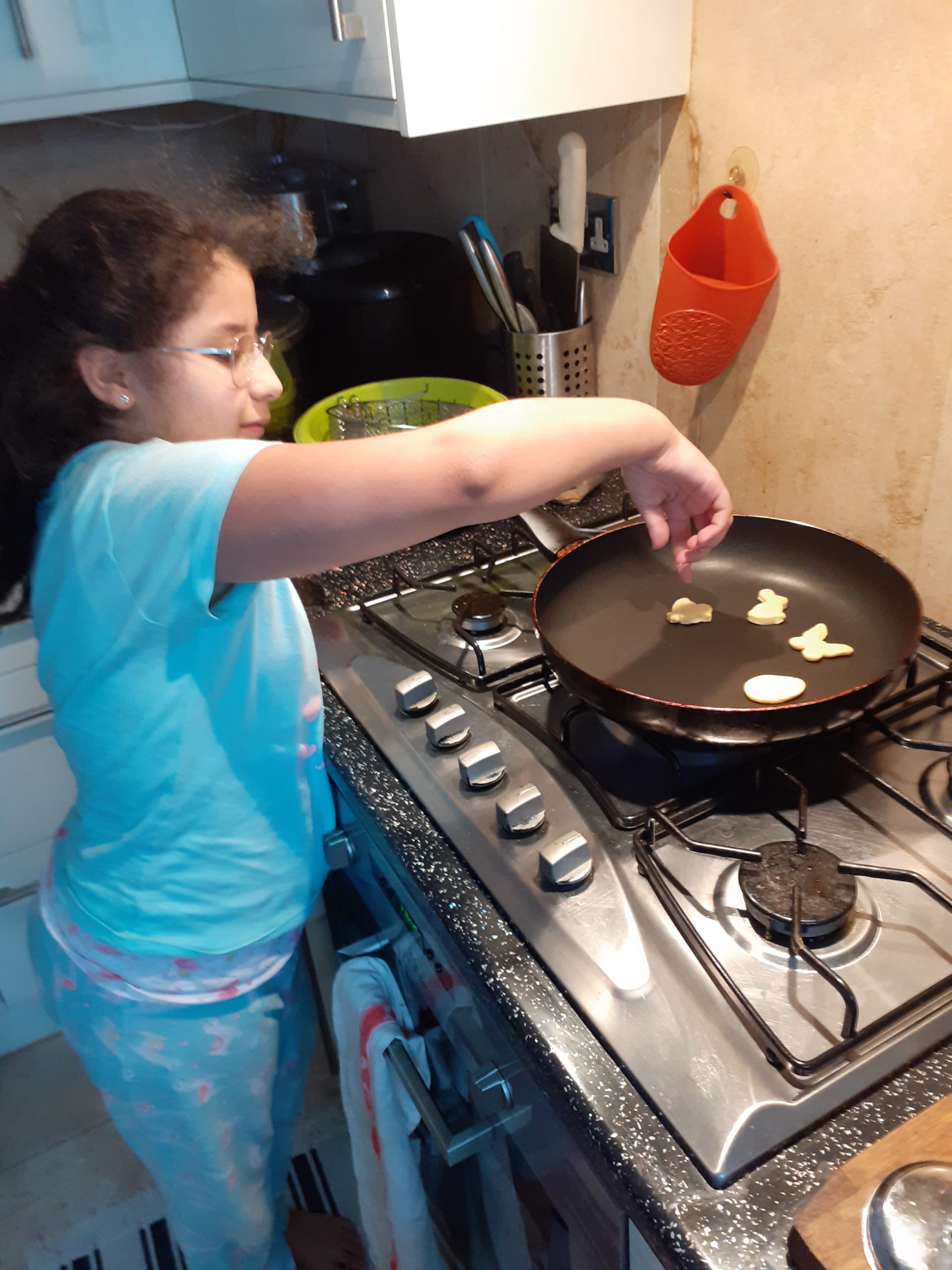 Easter cooking (8) – Holly Park Primary School